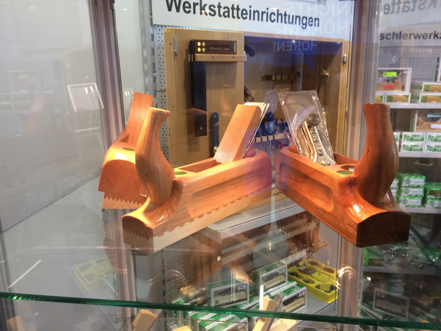 Rounding Up the Best Tools from Holz-Handwerk 2016 - Core77