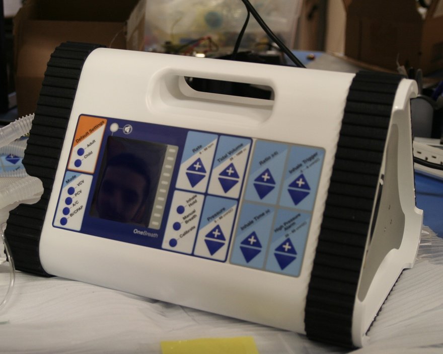 OneBreath Portable Low Cost Ventilator by 219 Design | Core77 Directory