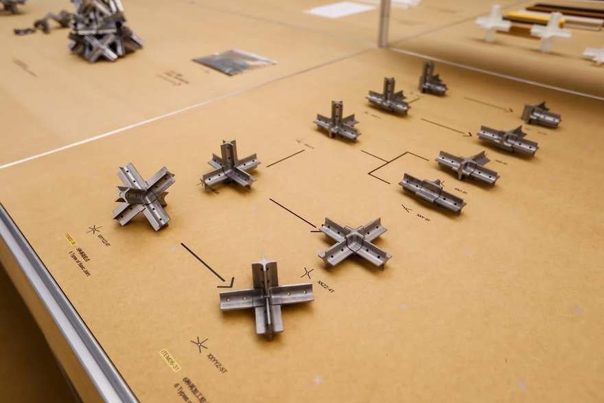 An Elegant Transition Where Extrusions Meet: Mario Tsai Studio's X ...