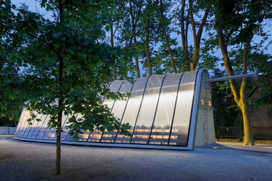 A Novel Membrane Enables This Greenhouse-like Temporary Library, by DS ...
