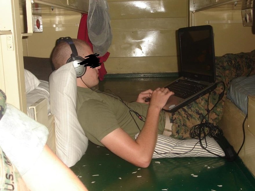 Smart Design for Tight Spaces: The U.S. Navy's Sit-Up Berths - Core77