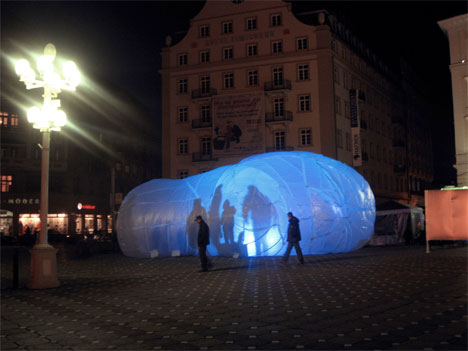 Hot Air: An inflatable, inhabitable monument - Core77