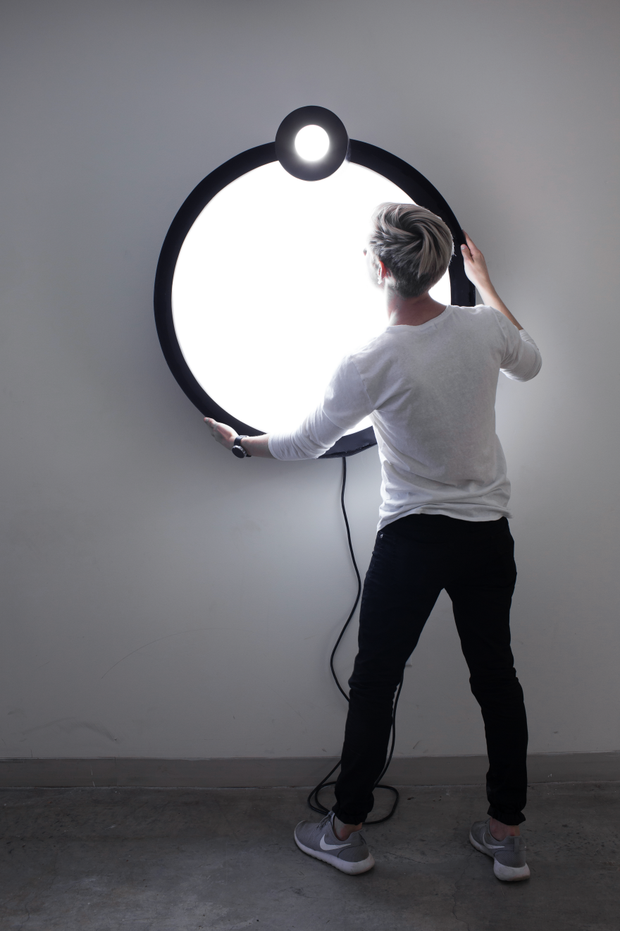 Apollo: A Modern Light Box - Core77