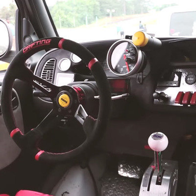 There's a Japanese Subculture for Modding and Racing Crappy 1971-2003 ...