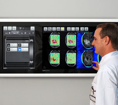 Interface design: Multi-touch goes medical - Core77