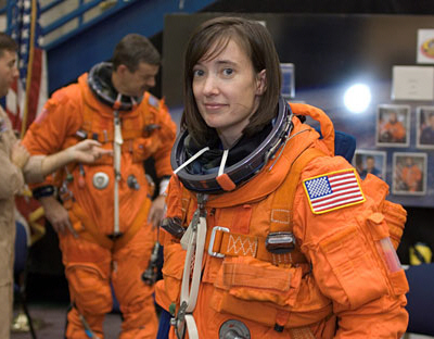 Preparing to rescue Hubble on The Big Picture - Core77