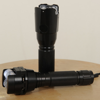 The Morphalite: A Flashlight Designed to Provide a 180-Degree Beam - Core77