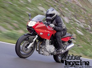 BMW Introduces 800cc Parallel Twin Sportbike - Core77
