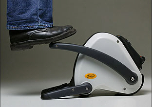 Freeplay Weza foot-powered generator - Core77