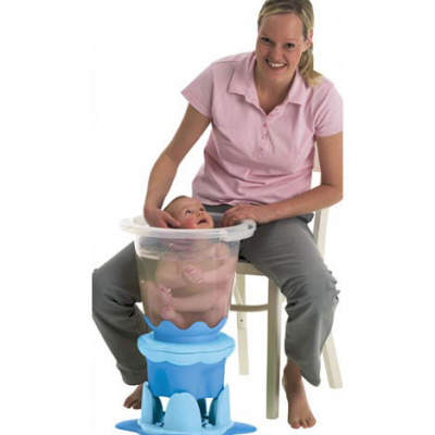 Baby bath with a decidedly different form - Core77