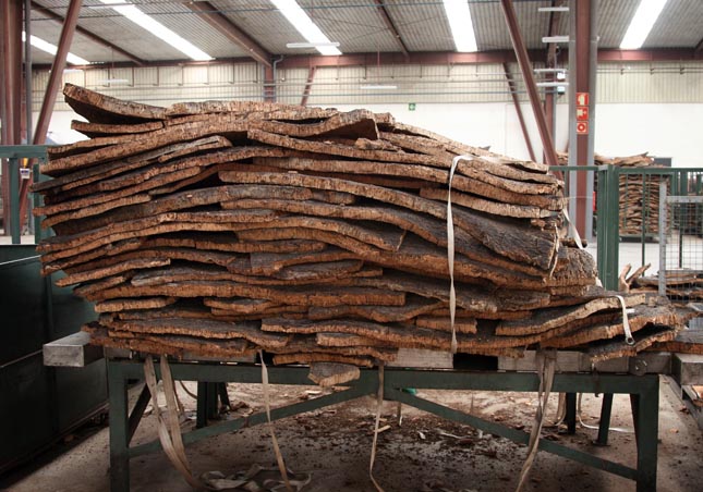 HOW CORK IS MADE - Core77